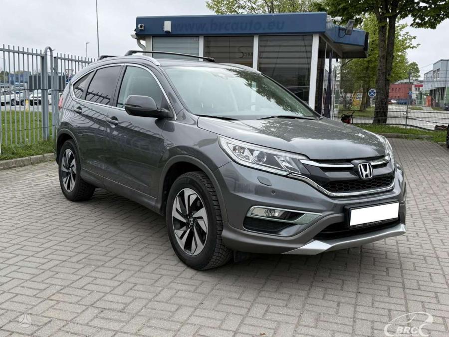 Grey Honda CR-V 2015 in Klaipeda, with an engine capacity of 1.60 L and mileage of 243 thousand km for 9500 €, photo 29 on AUTOMOTO.COM.LV