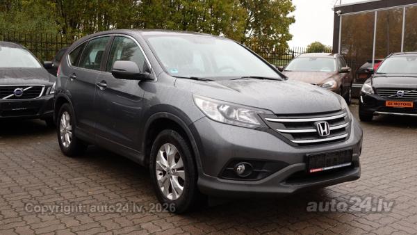 Grey Honda CR-V 2015 in Tartu, with an engine capacity of 2.20 L and mileage of 131 thousand km for 13990 €, photo 1 on AUTOMOTO.COM.LV