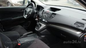 Pelēks Honda CR-V 2015 Tartu, ar dzinēja tilpumu 2.20 L un nobraukumu 131 tūkst. km par 13990 €, foto 8 vietnē AUTOMOTO.COM.LV