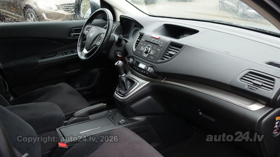 Pelēks Honda CR-V 2015 Tartu, ar dzinēja tilpumu 2.20 L un nobraukumu 131 tūkst. km par 13990 €, foto 8 vietnē AUTOMOTO.COM.LV