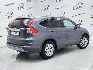 Grey Honda CR-V 2016 in Vilnius, with an engine capacity of 1.60 L and mileage of 101 thousand km for 13100 €, photo 3 on AUTOMOTO.COM.LV
