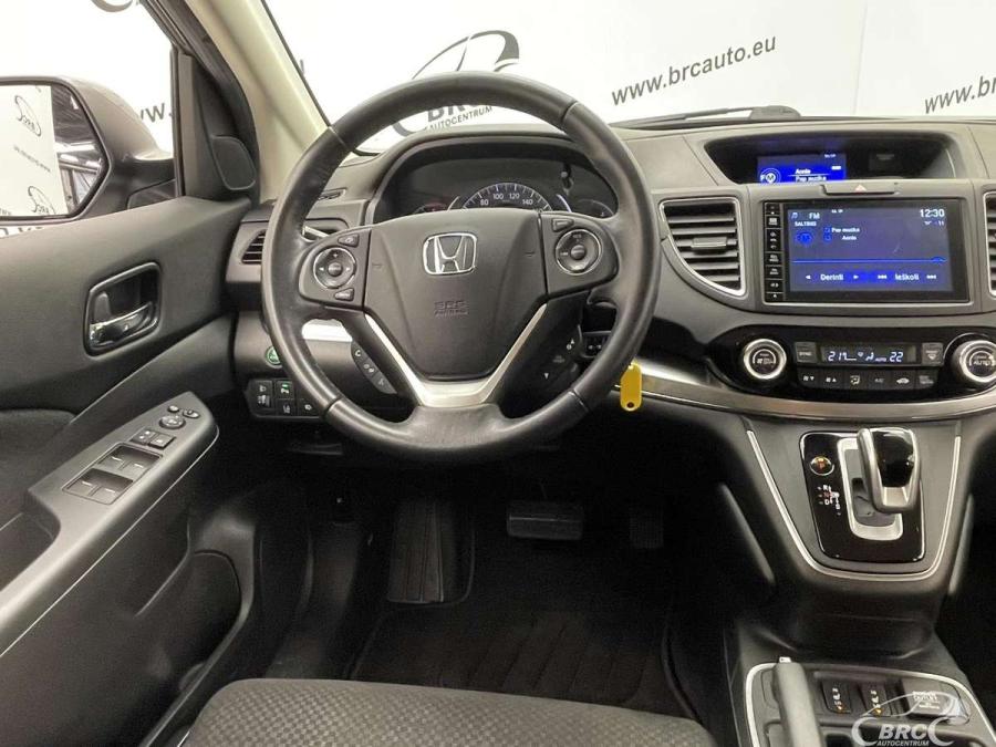 Grey Honda CR-V 2016 in Vilnius, with an engine capacity of 1.60 L and mileage of 101 thousand km for 13100 €, photo 12 on AUTOMOTO.COM.LV