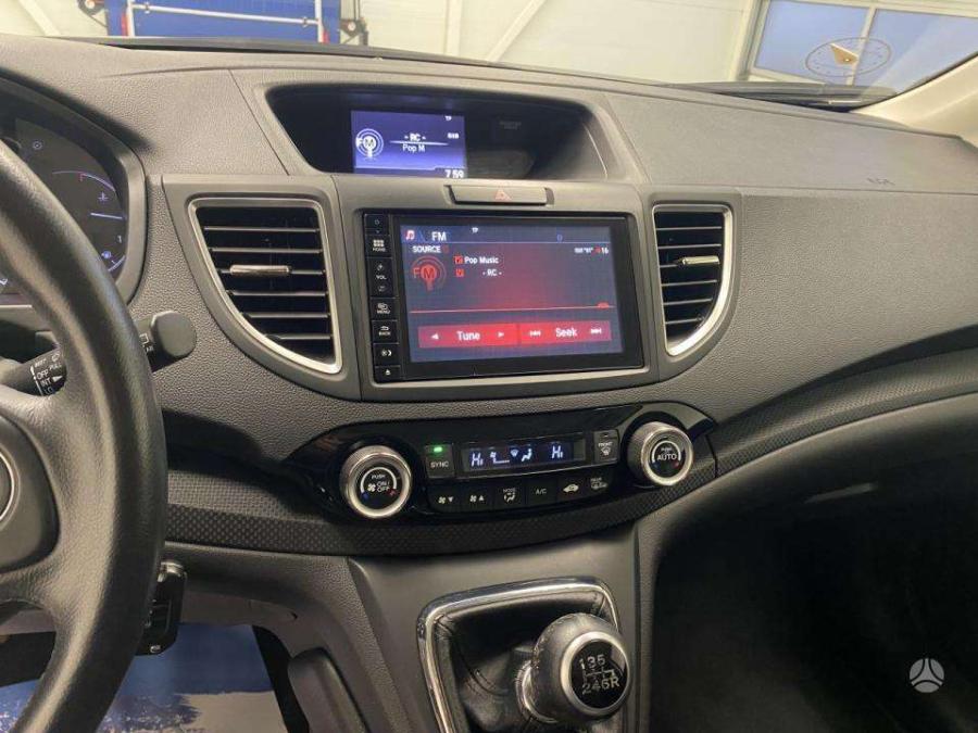 Pelēks Honda CR-V 2016 Radviliškis, ar dzinēja tilpumu 1.60 L un nobraukumu 293 tūkst. km par 9750 €, foto 15 vietnē AUTOMOTO.COM.LV