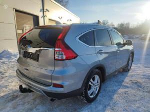 Grey Honda CR-V 2016 in Utena, with an engine capacity of 1.60 L and mileage of 257 thousand km for 10300 €, photo 3 on AUTOMOTO.COM.LV