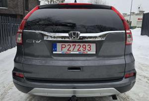 Grey Honda CR-V 2016 in Kaunas, with an engine capacity of 1.60 L and mileage of 280 thousand km for 10800 €, photo 5 on AUTOMOTO.COM.LV