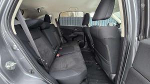 Grey Honda CR-V 2016 in Kaunas, with an engine capacity of 1.60 L and mileage of 280 thousand km for 10800 €, photo 17 on AUTOMOTO.COM.LV
