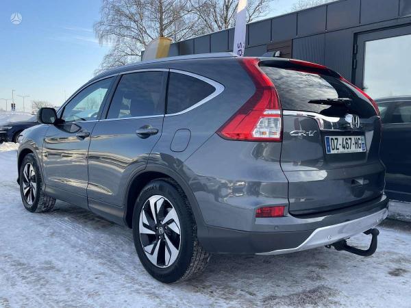 Pelēks Honda CR-V 2016 Tauragė, ar dzinēja tilpumu 1.60 L un nobraukumu 193 tūkst. km par 10900 €, foto 7 vietnē AUTOMOTO.COM.LV