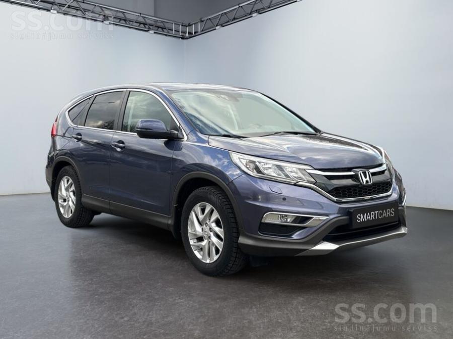 Grey Honda CR-V 2016 in Riga, with an engine capacity of 2.00 L and mileage of 89 thousand km for 15900 €, photo 7 on AUTOMOTO.COM.LV