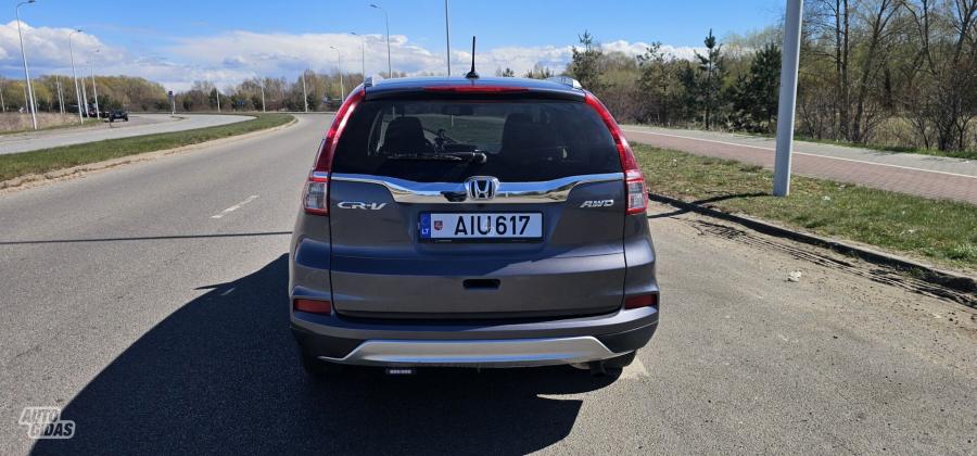 Pelēks Honda CR-V 2016 Klaipėda, ar dzinēja tilpumu 2.40 L un nobraukumu 179 tūkst. km par 14899 €, foto 6 vietnē AUTOMOTO.COM.LV