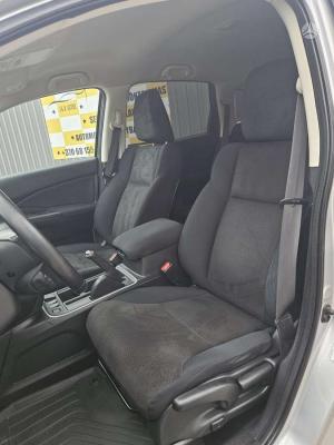 Grey Honda CR-V 2016 in Siauliai, with an engine capacity of 2.00 L and mileage of 274 thousand km for 13950 €, photo 15 on AUTOMOTO.COM.LV