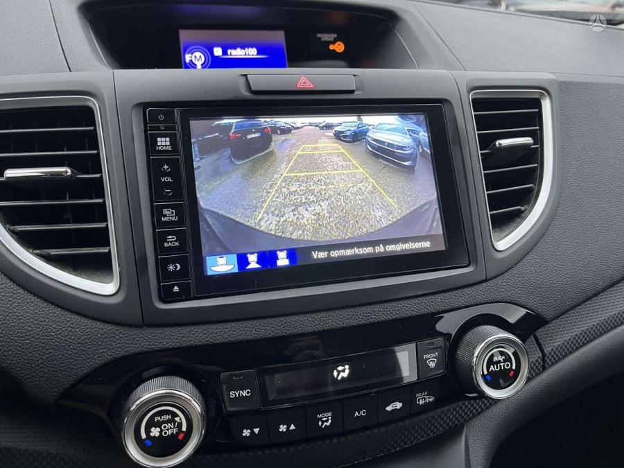 Grey Honda CR-V 2016 in Marijampole, with an engine capacity of 1.60 L and mileage of 221 thousand km for 9900 €, photo 13 on AUTOMOTO.COM.LV
