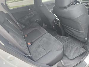 Grey Honda CR-V 2016 in Siauliai, with an engine capacity of 2.00 L and mileage of 274 thousand km for 13950 €, photo 17 on AUTOMOTO.COM.LV