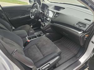 Grey Honda CR-V 2016 in Siauliai, with an engine capacity of 2.00 L and mileage of 274 thousand km for 13950 €, photo 18 on AUTOMOTO.COM.LV