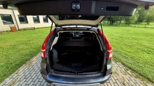 Grey Honda CR-V 2016 in Taurage, with an engine capacity of 1.60 L and mileage of 219 thousand km for 12300 €, photo 10 on AUTOMOTO.COM.LV
