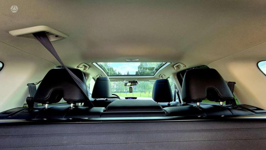 Grey Honda CR-V 2016 in Taurage, with an engine capacity of 1.60 L and mileage of 219 thousand km for 12300 €, photo 11 on AUTOMOTO.COM.LV