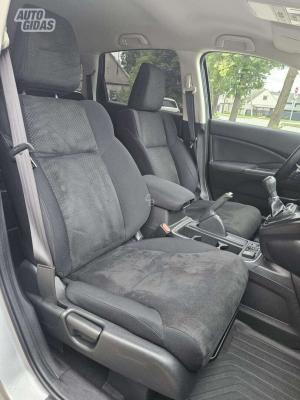 Pelēks Honda CR-V 2016 Šauļi, ar dzinēja tilpumu 2.00 L un nobraukumu 274 tūkst. km par 13950 €, foto 14 vietnē AUTOMOTO.COM.LV