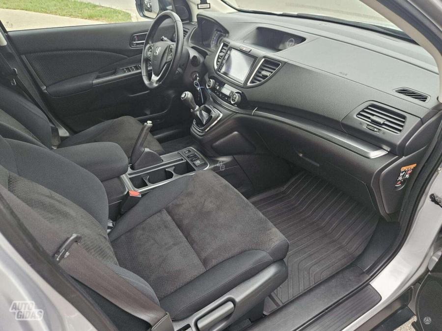 Pelēks Honda CR-V 2016 Šauļi, ar dzinēja tilpumu 2.00 L un nobraukumu 274 tūkst. km par 13950 €, foto 18 vietnē AUTOMOTO.COM.LV
