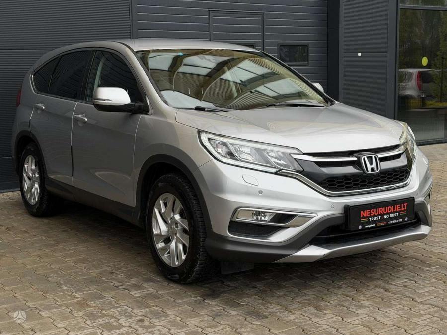 Grey Honda CR-V 2016 in Vilnius, with an engine capacity of 1.60 L and mileage of 190 thousand km for 12999 €, photo 6 on AUTOMOTO.COM.LV