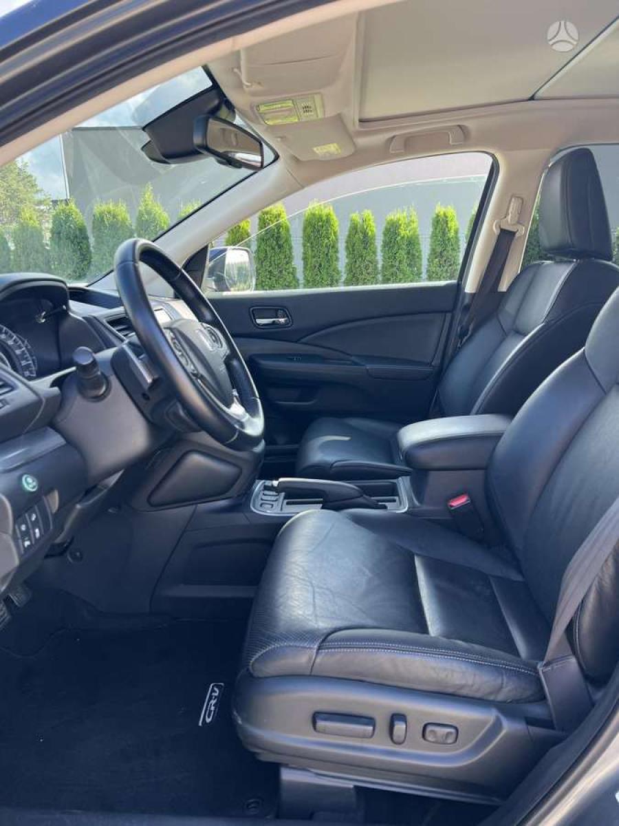 Pelēks Honda CR-V 2016 Utena, ar dzinēja tilpumu 1.60 L un nobraukumu 178 tūkst. km par 13750 €, foto 34 vietnē AUTOMOTO.COM.LV