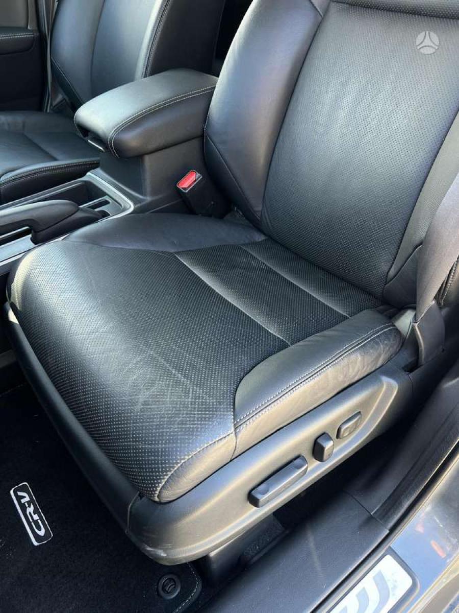 Pelēks Honda CR-V 2016 Utena, ar dzinēja tilpumu 1.60 L un nobraukumu 178 tūkst. km par 13750 €, foto 35 vietnē AUTOMOTO.COM.LV