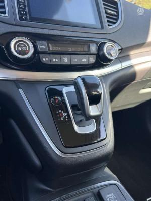 Pelēks Honda CR-V 2016 Utena, ar dzinēja tilpumu 1.60 L un nobraukumu 178 tūkst. km par 13750 €, foto 41 vietnē AUTOMOTO.COM.LV