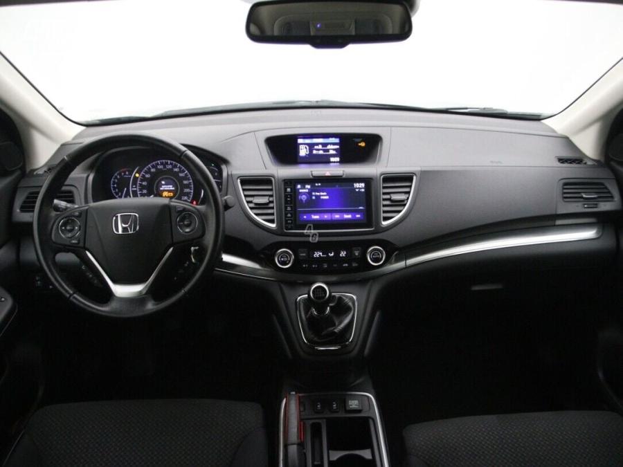 Grey Honda CR-V 2017 in Vilnius, with an engine capacity of 2.00 L and mileage of 54 thousand km for 16999 €, photo 2 on AUTOMOTO.COM.LV