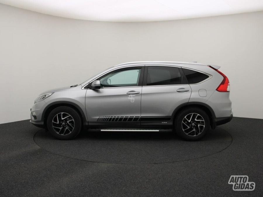 Grey Honda CR-V 2017 in Vilnius, with an engine capacity of 2.00 L and mileage of 54 thousand km for 16999 €, photo 6 on AUTOMOTO.COM.LV
