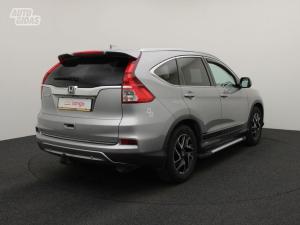 Grey Honda CR-V 2017 in Vilnius, with an engine capacity of 2.00 L and mileage of 54 thousand km for 16999 €, photo 8 on AUTOMOTO.COM.LV