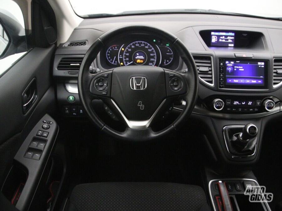 Grey Honda CR-V 2017 in Vilnius, with an engine capacity of 2.00 L and mileage of 54 thousand km for 16999 €, photo 17 on AUTOMOTO.COM.LV