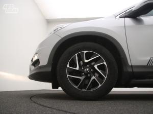 Grey Honda CR-V 2017 in Vilnius, with an engine capacity of 2.00 L and mileage of 54 thousand km for 16999 €, photo 26 on AUTOMOTO.COM.LV