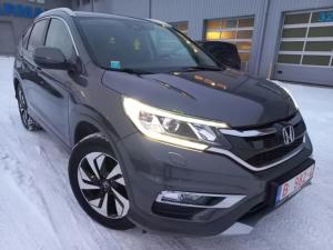 Grey Honda CR-V 2017 in Riga, with an engine capacity of 1.60 L and mileage of 160 thousand km for 15390 €, photo 5 on AUTOMOTO.COM.LV