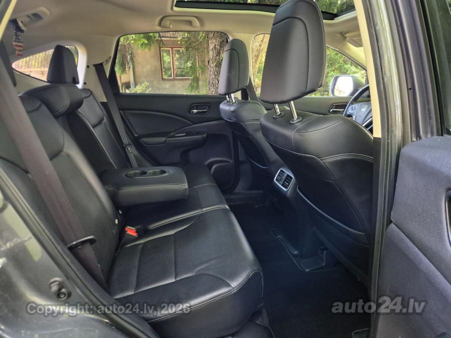 Pelēks Honda CR-V 2017 Tallina, ar dzinēja tilpumu 2.00 L un nobraukumu 128 tūkst. km par 16999 €, foto 10 vietnē AUTOMOTO.COM.LV