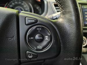 Pelēks Honda CR-V 2017 Tallina, ar dzinēja tilpumu 2.00 L un nobraukumu 128 tūkst. km par 16999 €, foto 25 vietnē AUTOMOTO.COM.LV