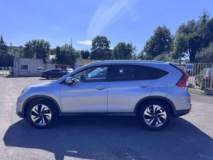Grey Honda CR-V 2017 in Alytus, with an engine capacity of 1.60 L and mileage of 226 thousand km for 11950 €, photo 7 on AUTOMOTO.COM.LV