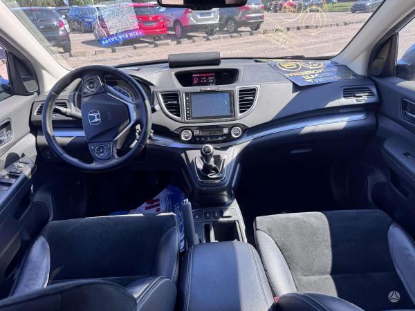 Grey Honda CR-V 2017 in Alytus, with an engine capacity of 1.60 L and mileage of 226 thousand km for 11950 €, photo 9 on AUTOMOTO.COM.LV