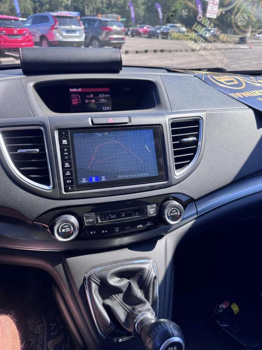 Grey Honda CR-V 2017 in Alytus, with an engine capacity of 1.60 L and mileage of 226 thousand km for 11950 €, photo 13 on AUTOMOTO.COM.LV