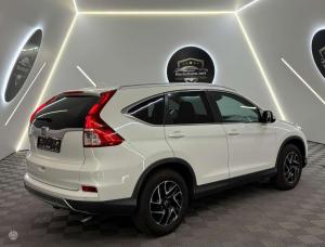 Grey Honda CR-V 2017 in Marijampole, with an engine capacity of 1.60 L and mileage of 317 thousand km for 12850 €, photo 12 on AUTOMOTO.COM.LV