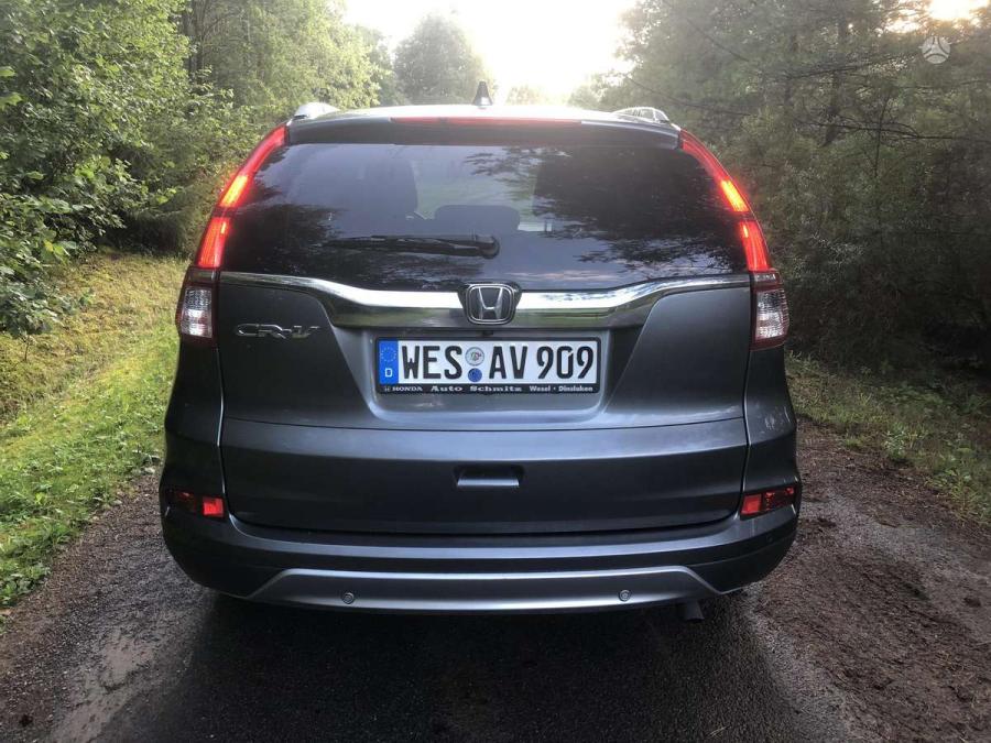 Pelēks Honda CR-V 2017 Utena, ar dzinēja tilpumu 1.60 L un nobraukumu 265 tūkst. km par 12000 €, foto 3 vietnē AUTOMOTO.COM.LV