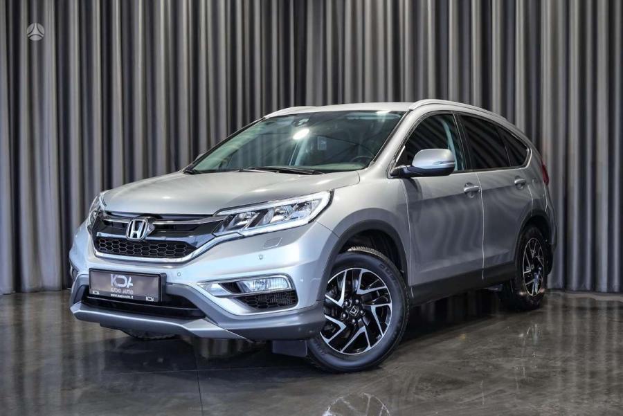 Grey Honda CR-V 2018 in Marijampole, with an engine capacity of 1.60 L and mileage of 195 thousand km for 14450 €, photo 5 on AUTOMOTO.COM.LV