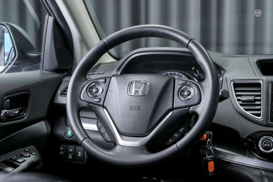 Grey Honda CR-V 2018 in Marijampole, with an engine capacity of 1.60 L and mileage of 195 thousand km for 14450 €, photo 18 on AUTOMOTO.COM.LV
