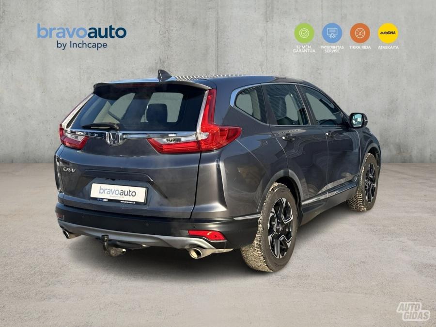 Grey Honda CR-V 2019 in Kaunas, with an engine capacity of 1.50 L and mileage of 133 thousand km for 19471 €, photo 6 on AUTOMOTO.COM.LV