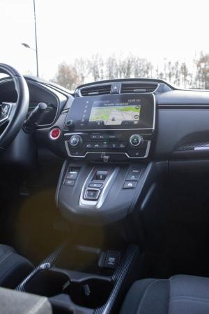 Grey Honda CR-V 2019 in Kaunas, with an engine capacity of 2.00 L and mileage of 142 thousand km for 20600 €, photo 13 on AUTOMOTO.COM.LV