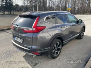 Pelēks Honda CR-V 2019 Tallina, ar dzinēja tilpumu 1.50 L un nobraukumu 131 tūkst. km par 19800 €, foto 4 vietnē AUTOMOTO.COM.LV