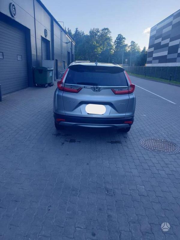 Pelēks Honda CR-V 2019 Kauņa, ar dzinēja tilpumu 2.36 L un nobraukumu 52 tūkst. km par 16800 €, foto 4 vietnē AUTOMOTO.COM.LV