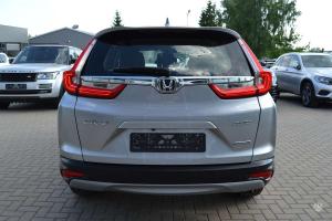 Grey Honda CR-V 2019 in Vilnius, with an engine capacity of 1.99 L and mileage of 130 thousand km for 23000 €, photo 13 on AUTOMOTO.COM.LV