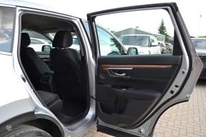 Grey Honda CR-V 2019 in Vilnius, with an engine capacity of 1.99 L and mileage of 130 thousand km for 23000 €, photo 20 on AUTOMOTO.COM.LV