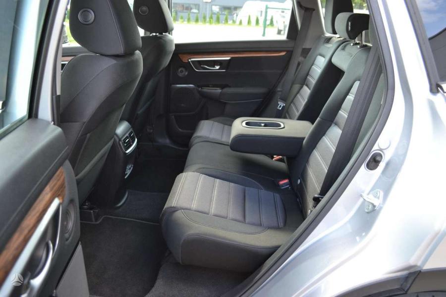 Grey Honda CR-V 2019 in Vilnius, with an engine capacity of 1.99 L and mileage of 130 thousand km for 23000 €, photo 27 on AUTOMOTO.COM.LV