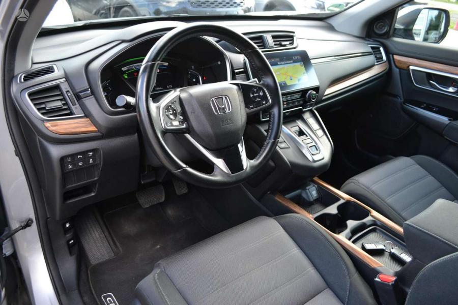 Grey Honda CR-V 2019 in Vilnius, with an engine capacity of 1.99 L and mileage of 130 thousand km for 23000 €, photo 32 on AUTOMOTO.COM.LV