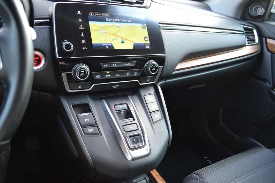 Grey Honda CR-V 2019 in Vilnius, with an engine capacity of 1.99 L and mileage of 130 thousand km for 23000 €, photo 43 on AUTOMOTO.COM.LV