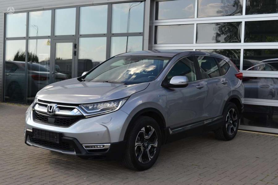 Grey Honda CR-V 2019 in Vilnius, with an engine capacity of 1.99 L and mileage of 131 thousand km for 23000 €, photo 3 on AUTOMOTO.COM.LV